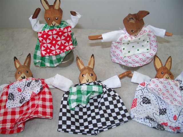 Rabbit Finger Puppet CreateADoll